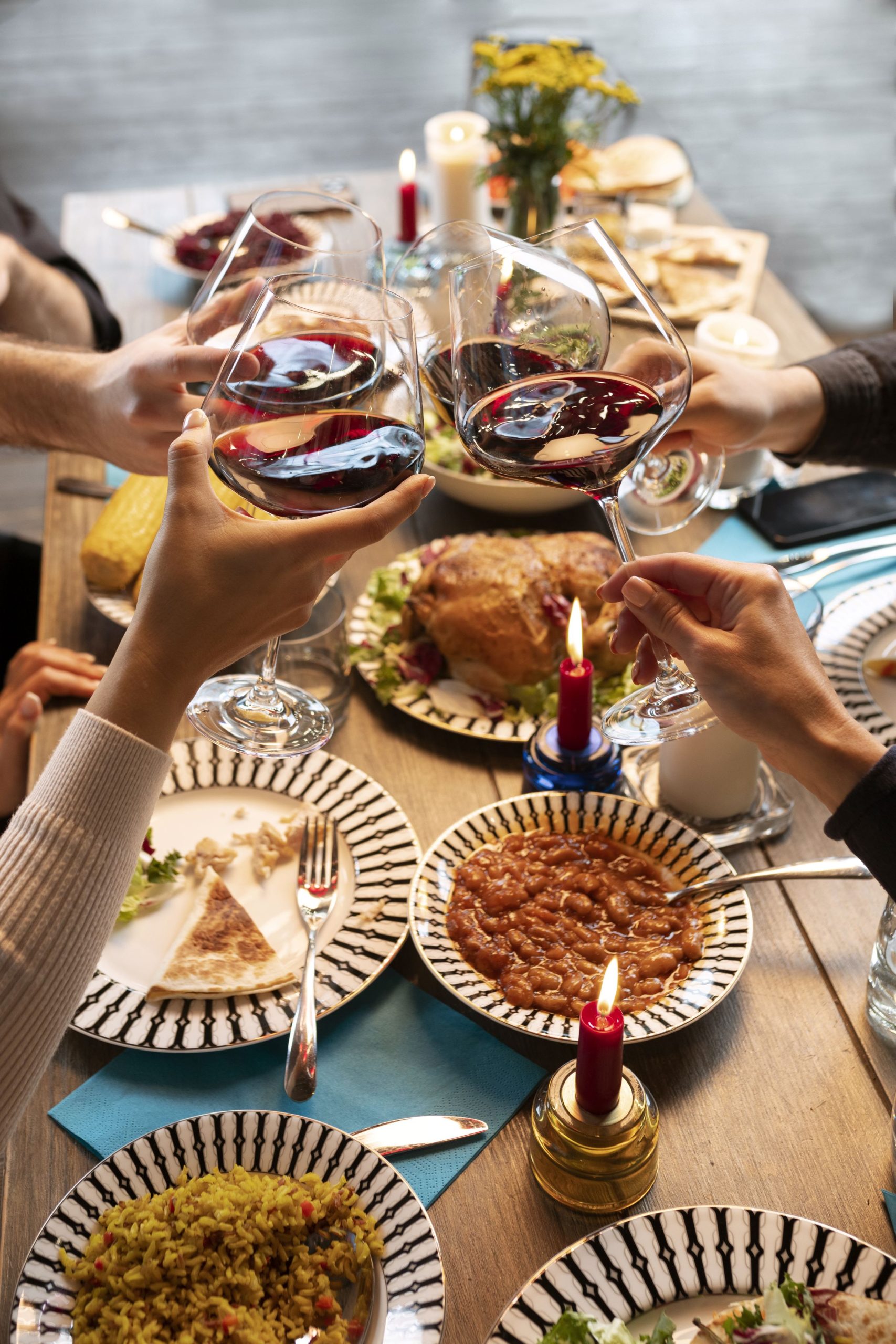 15 Smart Budgeting Tips for Any Reunion or Family Gathering