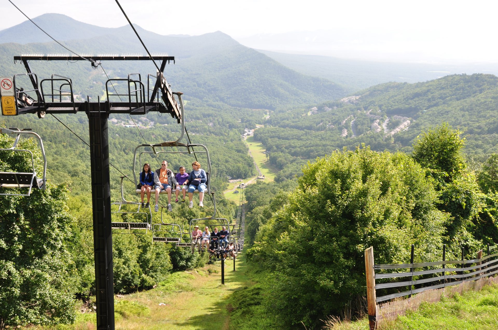 10 Resorts for Summer Family Mountain Vacations - Destination Reunions