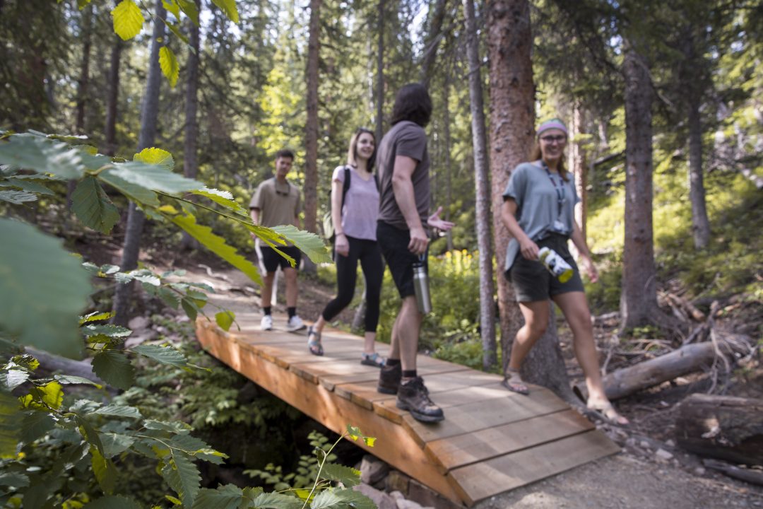 10 Resorts for Summer Family Mountain Vacations - Destination Reunions